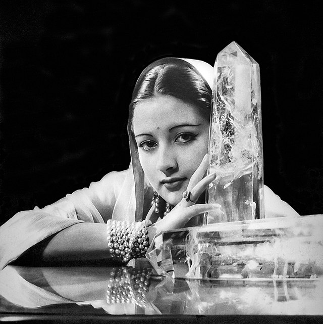 The Chalk Emerald: From Maharini Sita Devi Sahib to the Smithsonian ...